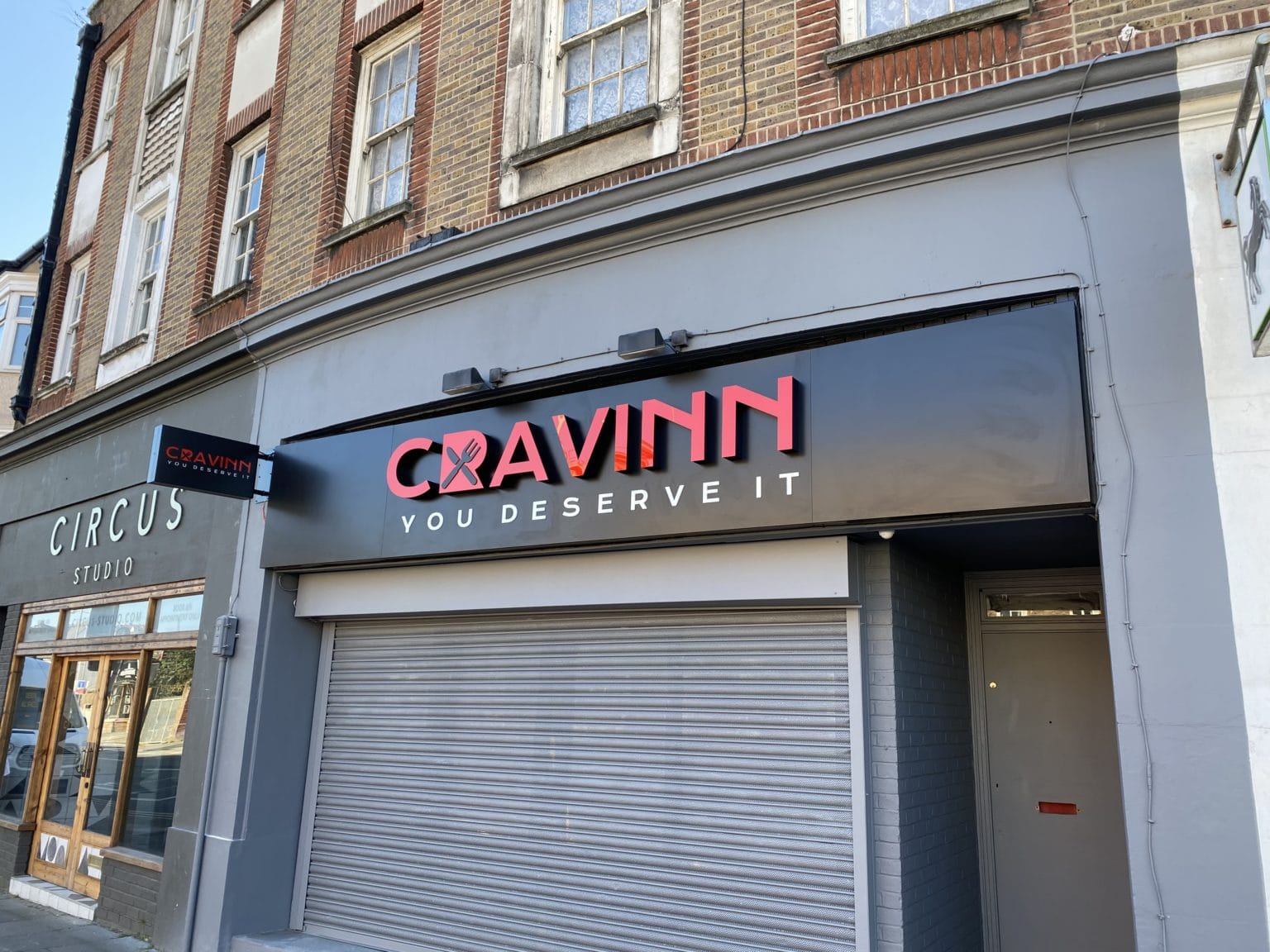 Outdoor Business Signs By Local Sign Makers - Graffiti Design