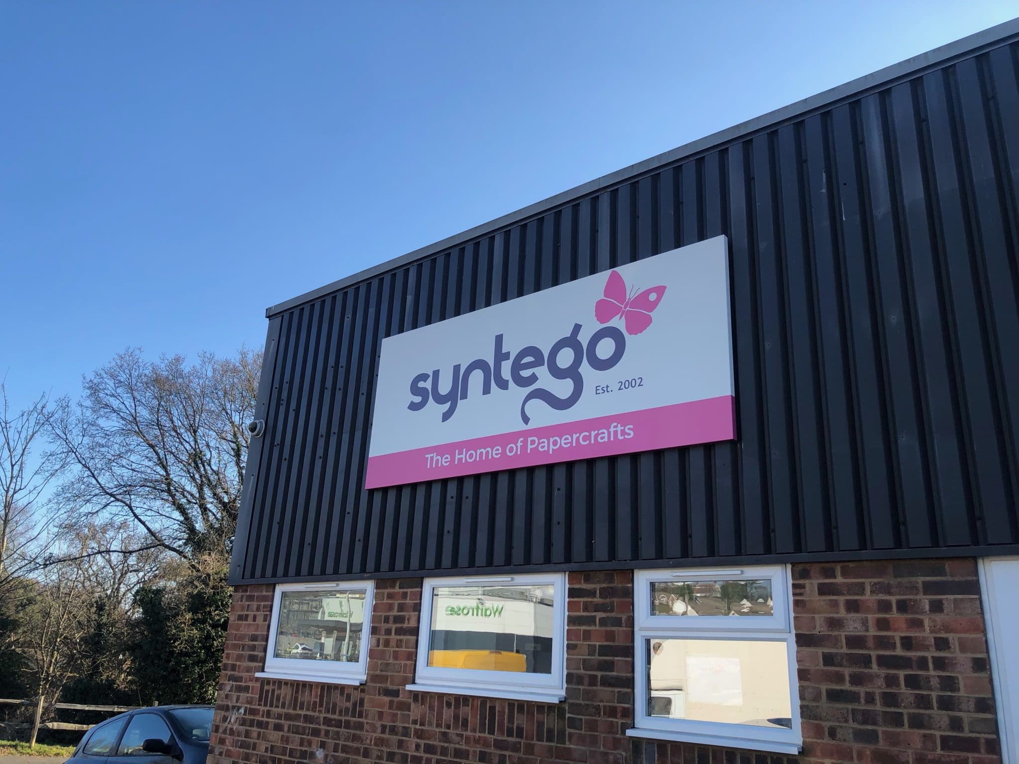 Outdoor Business Signs By Local Sign Makers - Graffiti Design